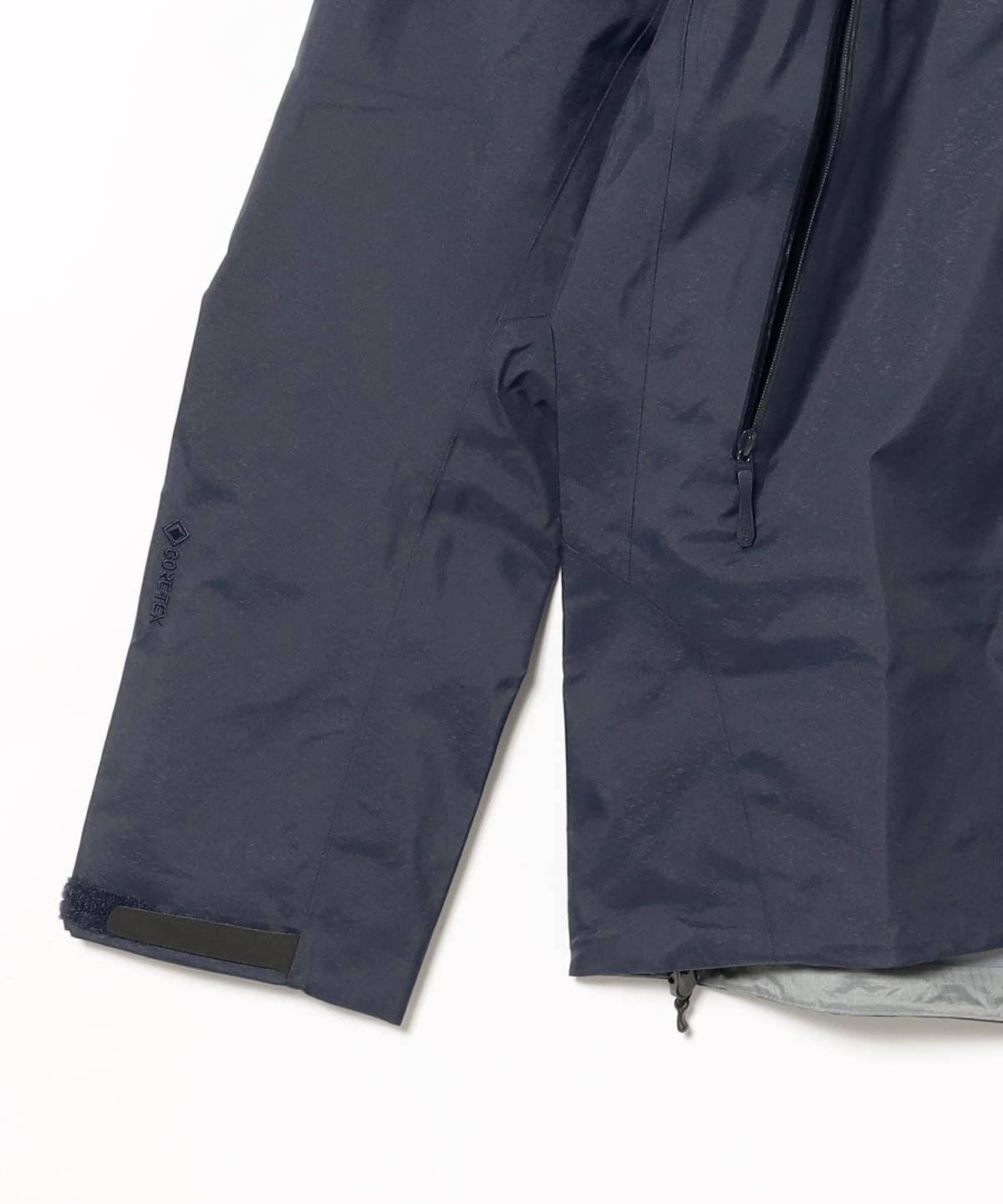 BEAMS（ビームス）ARC’TERYX / Beta SL Jacket（ブルゾン ブルゾン）通販｜BEAMS