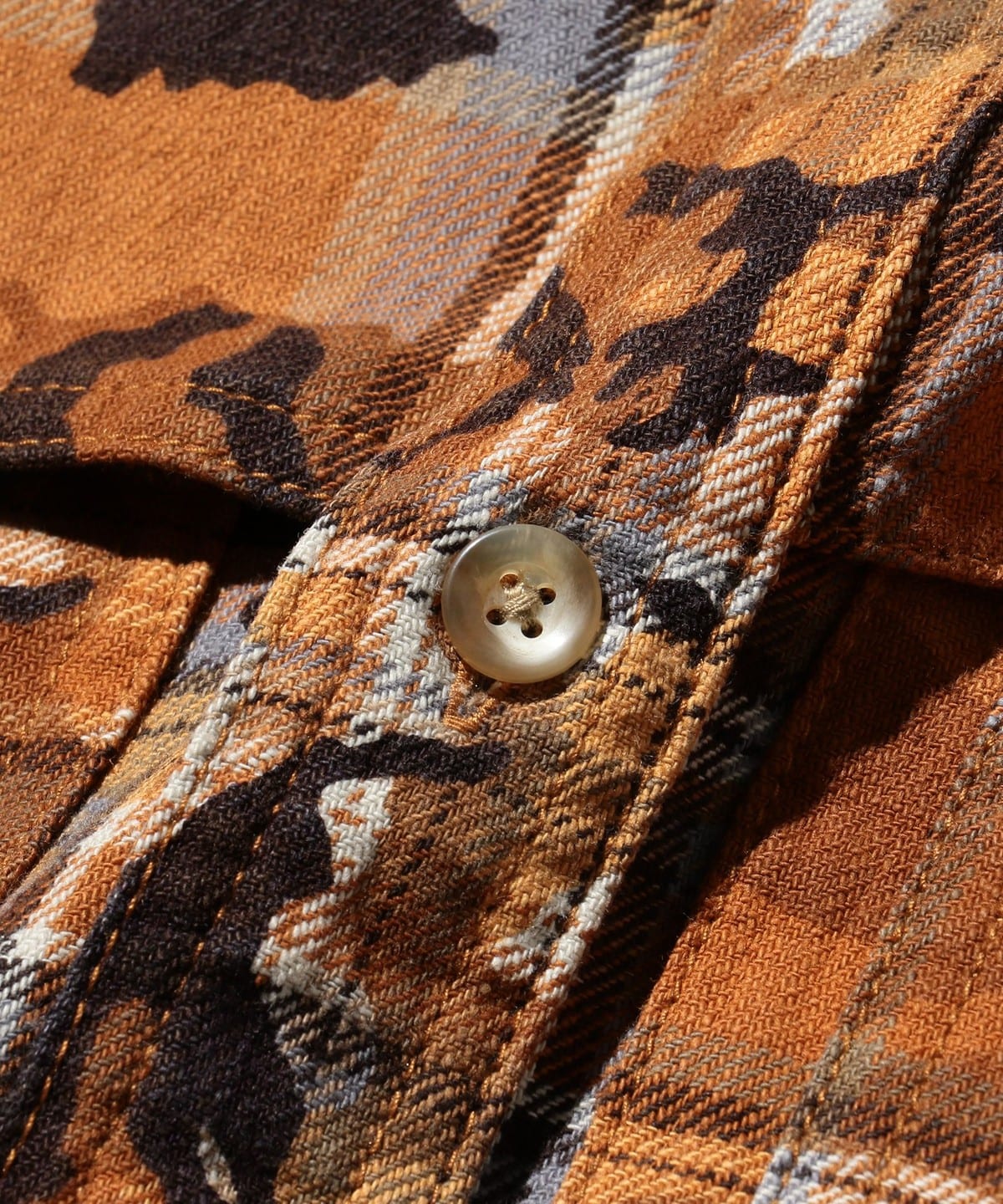 BEAMS PLUS BEAMS PLUS / Adventure Shirt Work Plaid Camo Over Print（襯衫 ...