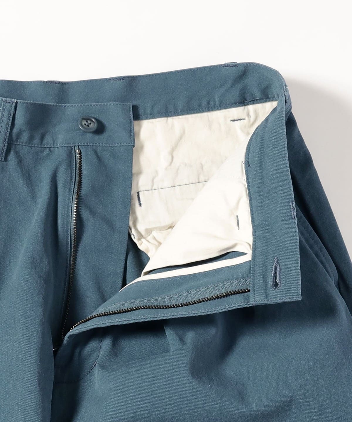 BEAMS PLUS（ビームス プラス）2 Pleats Trousers Twill Bio Washed（パンツ カジュアルパンツ）通販 ...