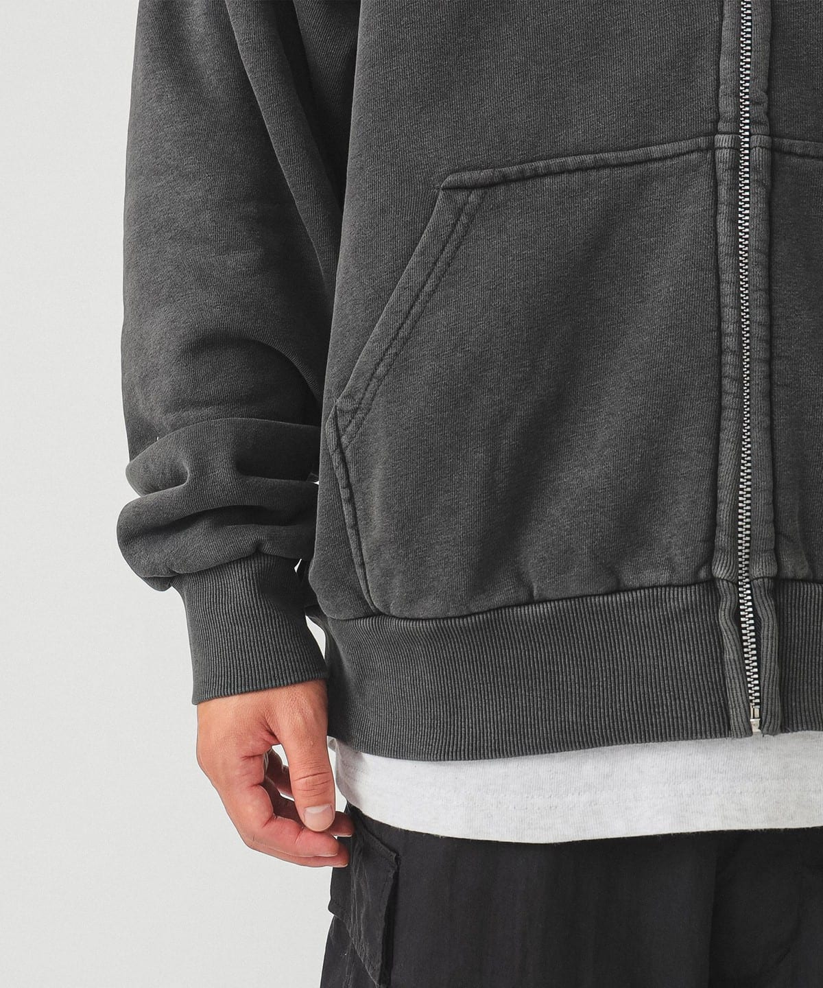 BEAMS T（ビームスT）FRUIT OF THE LOOM / PIGMENT FULL ZIP PARKA（トップス パーカー）通販｜BEAMS