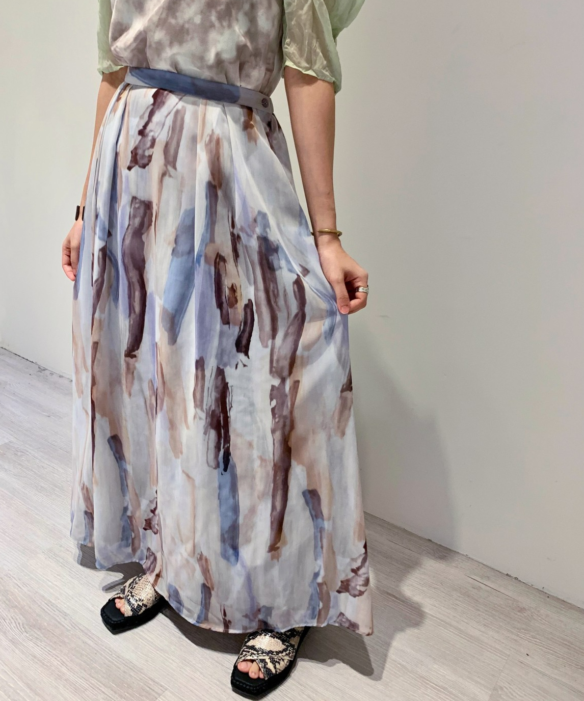 Li（105686） 穿搭｜BEAMS